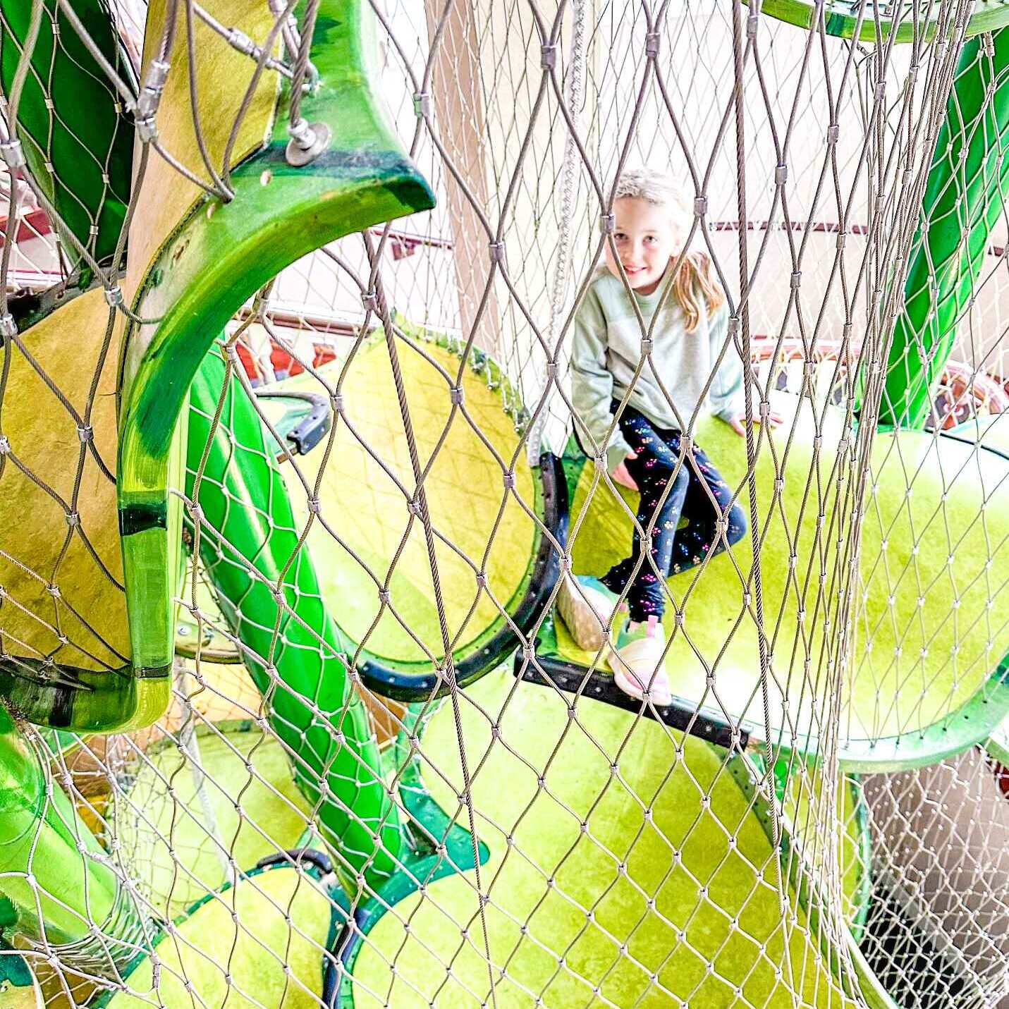 Jack and the Beanstalk Climbing Sculpture – Magic House